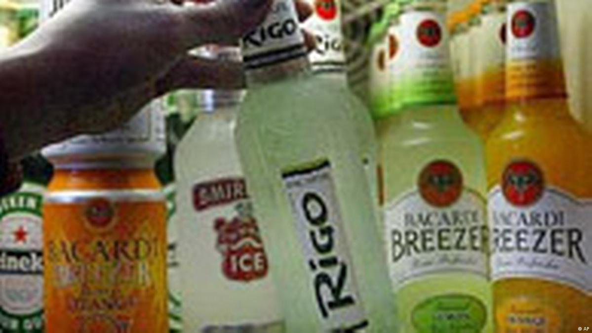 Taking Aim at Alcopops – DW – 11/25/2003