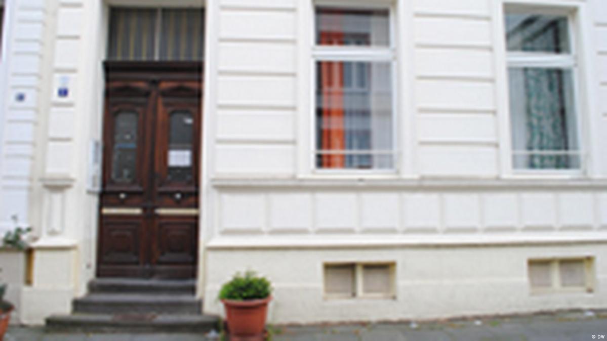 Студентські гуртожитки в Бонні: від елегантної вілли – до засміченої ...