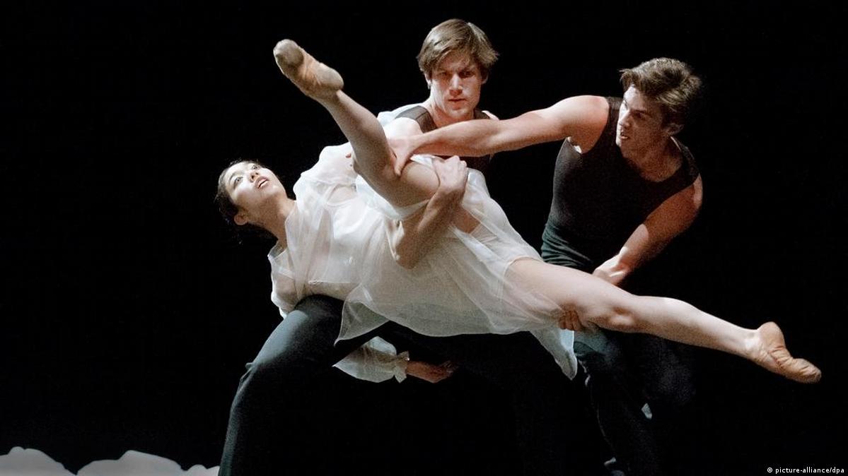 Budding dance careers – DW – 04/10/2012