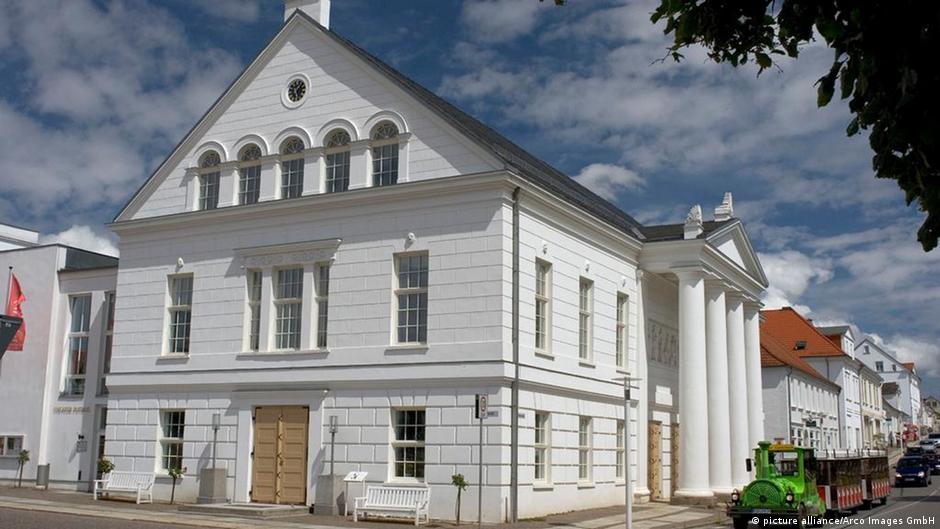 Opera by the Baltic - one of Germany’s many successful opera houses ...