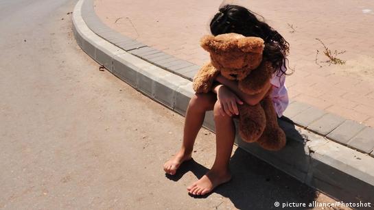 Ribuan Bocah Filipina Dipaksa Layani Pedofil – DW – 04.02.2016