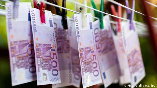 Conspiratia tacerii - peste 3 miliarde de euro pe an – DW – 15.10.2018