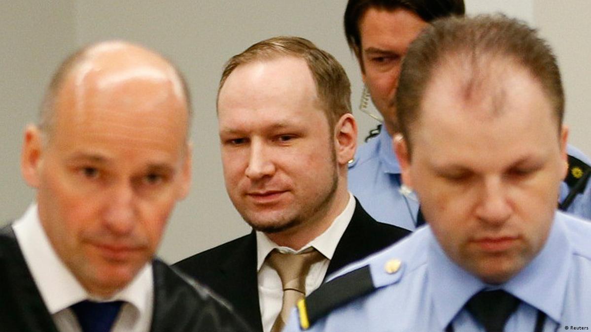 Breivik takes the stand – DW – 04/17/2012