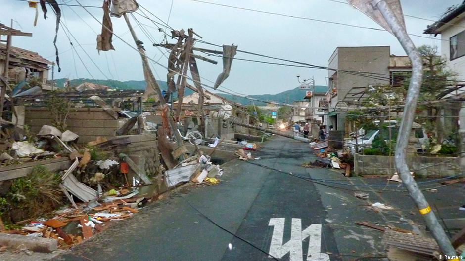 Tornado hits eastern Japan – DW – 05/06/2012