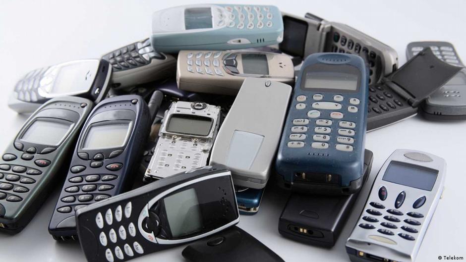 Flashback: 20 Years of Mobile Phones – DW – 07/30/2012
