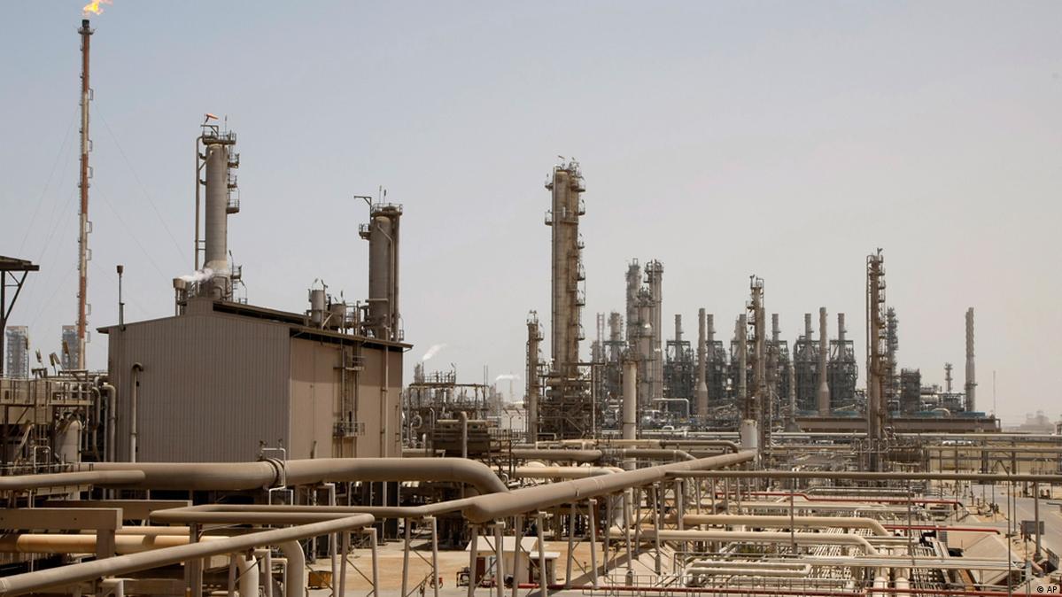 Saudi Arabia creates energy mega-ministry