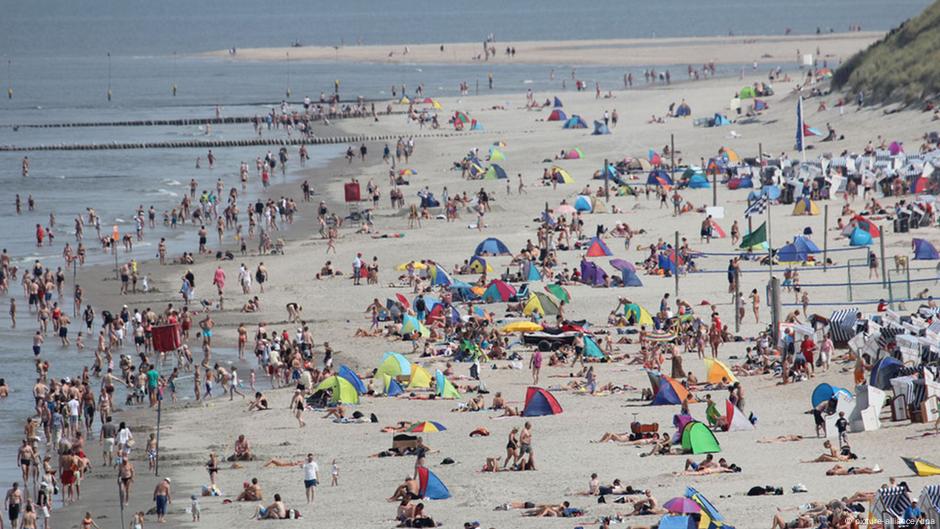 Europa 40 graus: massa de ar quente vinda da África eleva termômetros ... Europa 40 graus: massa de ar quente vinda da África eleva termômetros ...
