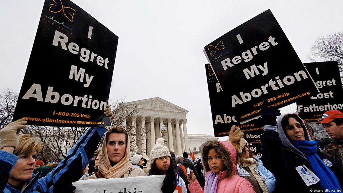 Divisive social issues – DW – 10/08/2012