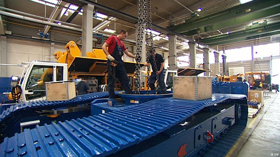 Bauer - World market leader in heavy-duty drilling equipment – DW – 08 ...