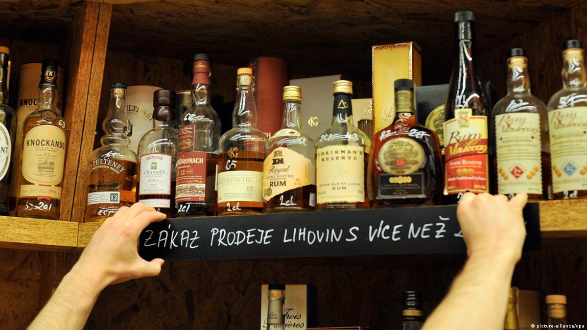 Bootleg booze ban – DW – 09/19/2012