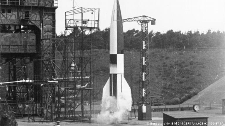 First space rocket – DW – 10/03/2012