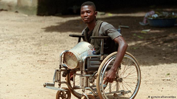 Viele Menschen mit Behinderung in Afrika benachteiligt | Afrika | DW ...