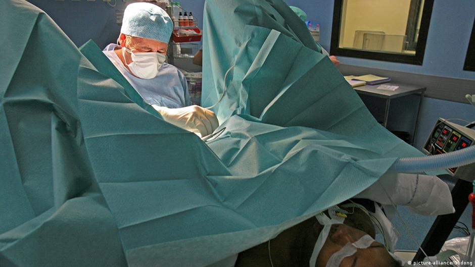 Help for genitally mutilated women – DW – 09/12/2013