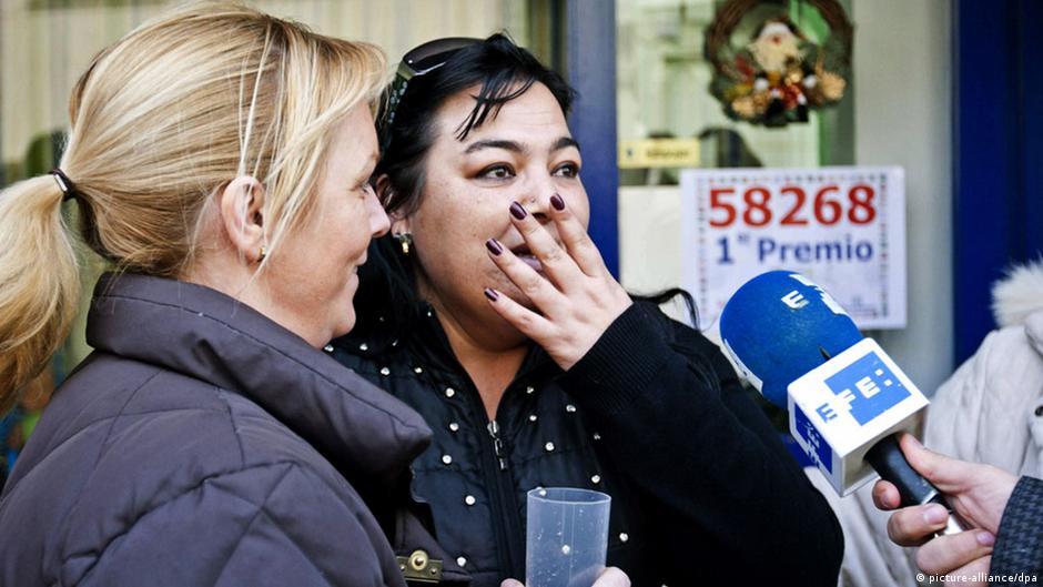 الإعلان عن الفائزين باليانصيب الإسباني الأكبر في العالم – DW – 2014/12/22
