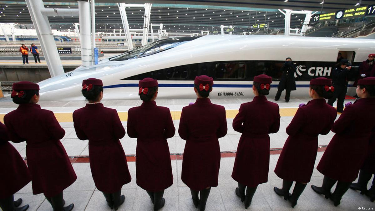 The world's longest bullet train – DW – 12/26/2012