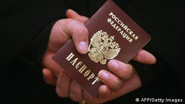 Russian exiles report canceled ID cards