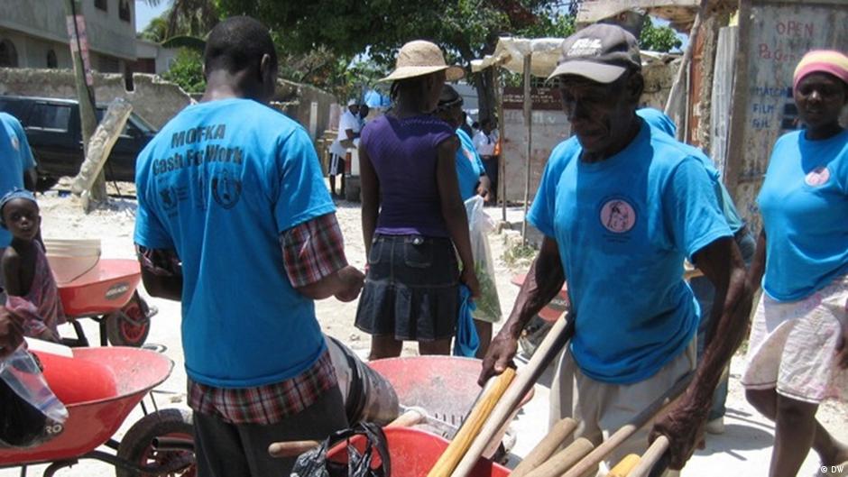 Making development aid and emergency relief more transparent – DW – 04 ...