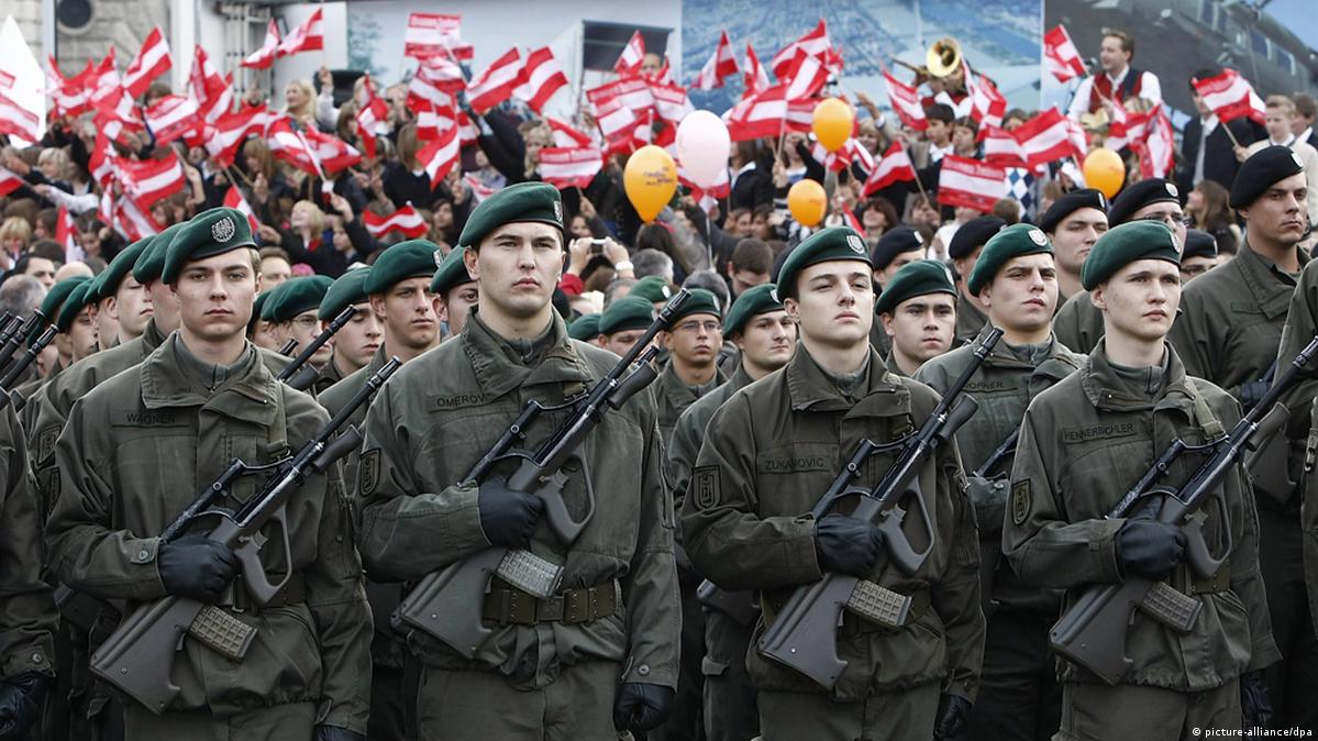 Austrians keep conscription – DW – 01/20/2013