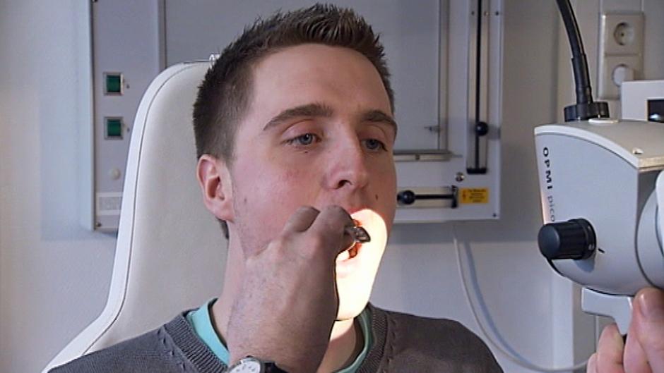 Entzündete Mandeln - Wie wird behandelt? – DW – 26.12.2013