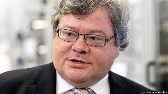 Bütikofer: China wird zum Importeur Seltener Erden | DW Deutsch Lernen