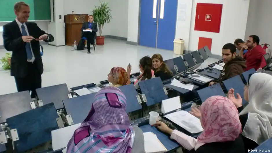 Cooperation Projects | Research | DW | 08.10.2019