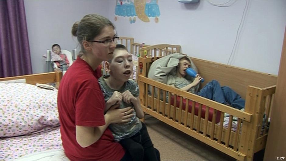Russia: Orphanages on Trial – DW – 02/13/2013
