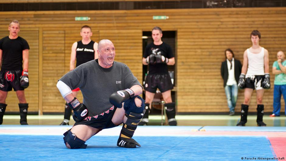 Boxen für die Bildung – DW – 05.03.2013