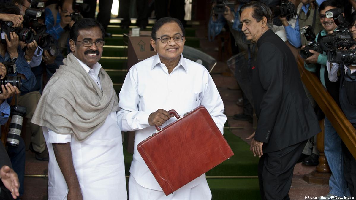 Defense cuts – DW – 03/01/2013