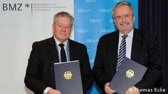 Media development: Closer cooperation | Regions | DW | 15.03.2013