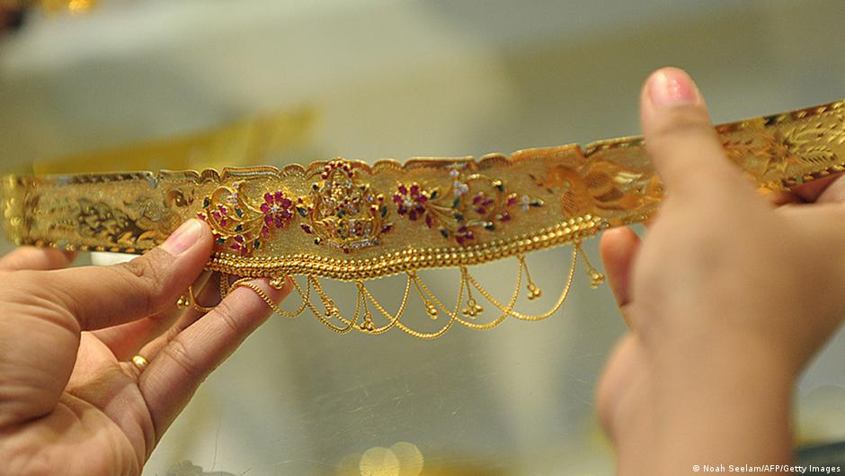 Indian jewelry brand withdraws ad after public backlash