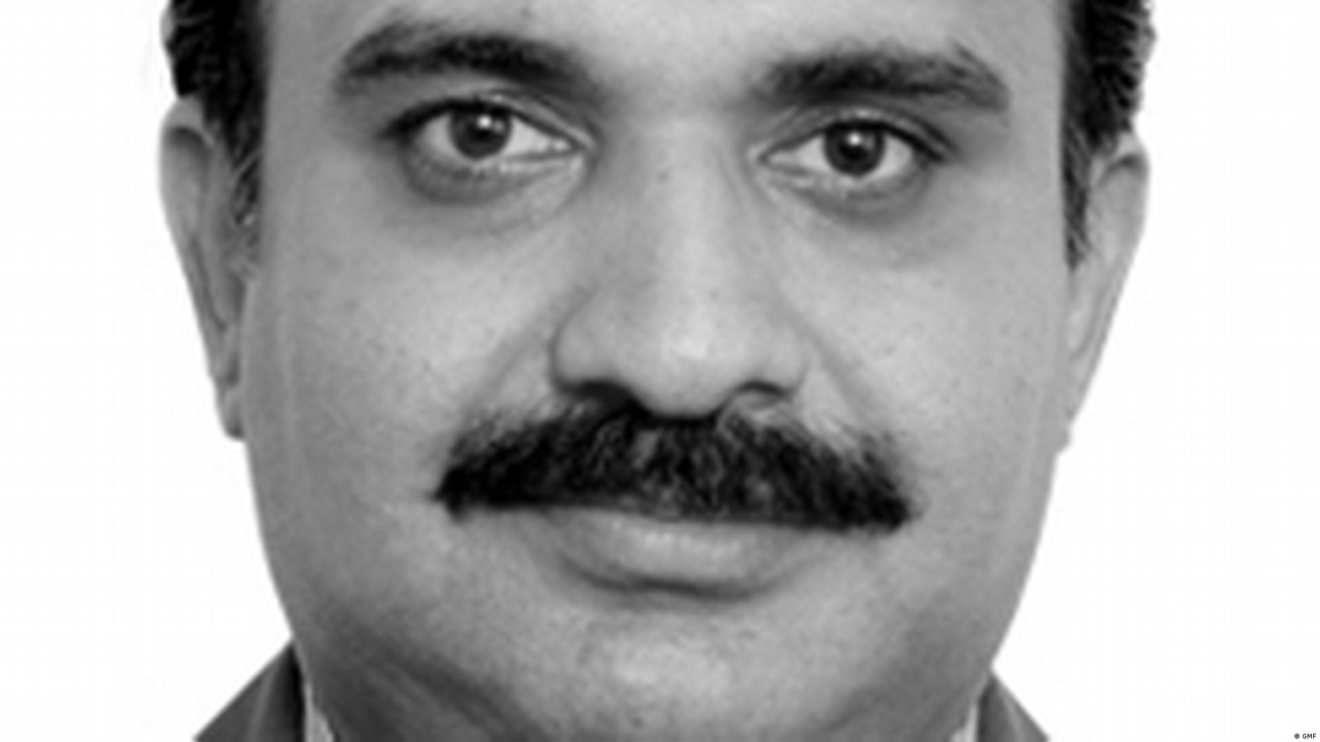 Lakhani, Sadiq Sadruddin