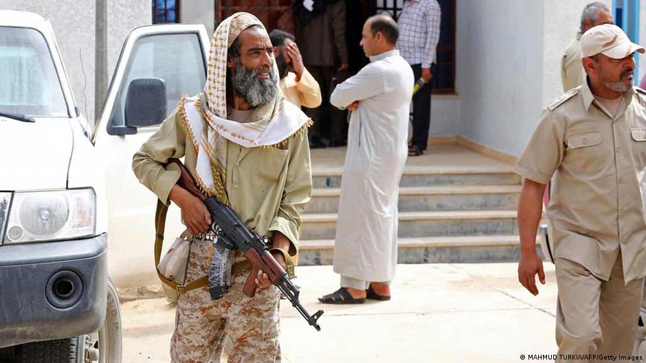 Influential militias – DW – 06/13/2013