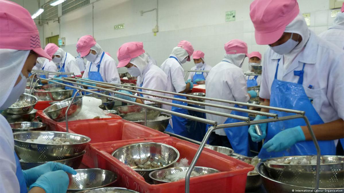 New means of exploitation – DW – 05/30/2013