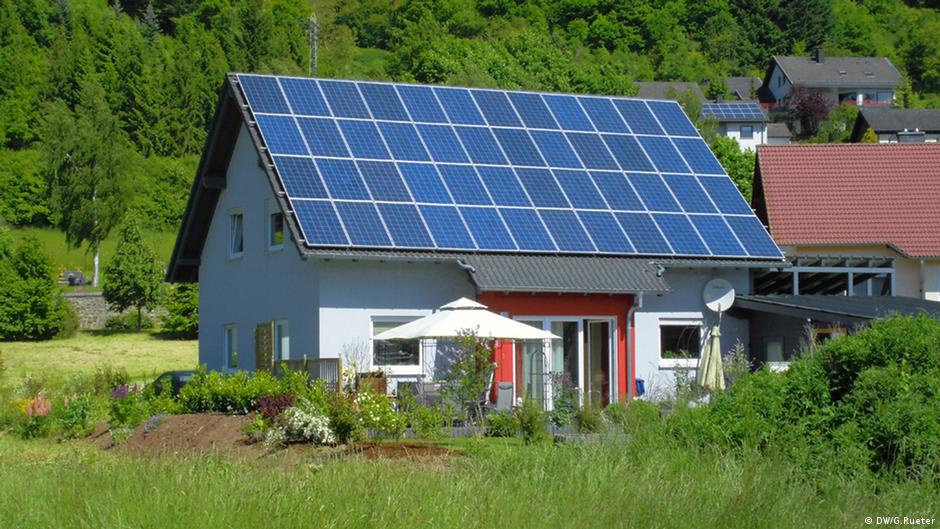 Rise of the home battery? – DW – 05/04/2015