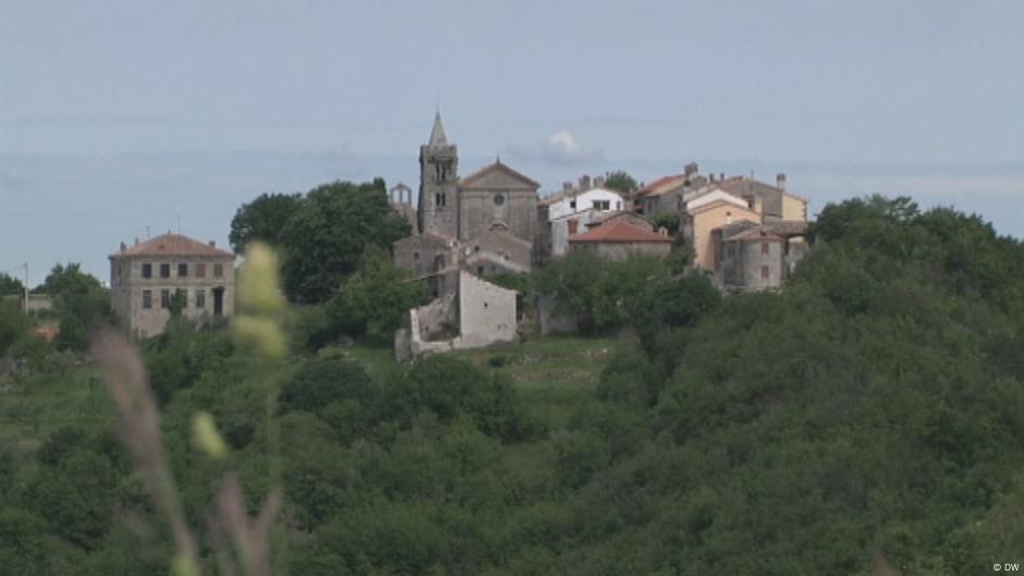 Croatia The Smallest City In The World Dw 06 26 2013