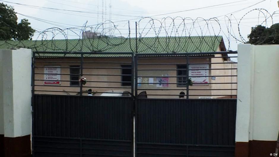 Mistreated Mental Illness In West Africa Dw 01 19 2016