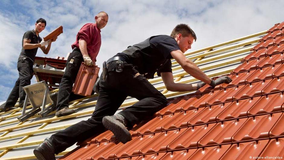 Lots of work, not enough workers – DW – 03/09/2018