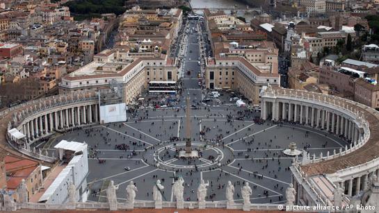 Vatican sets sainthood date – DW – 09/30/2013