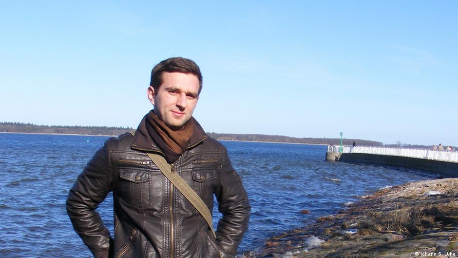 Adrian Angelescu aus Rumänien ... – DW – 09.08.2013