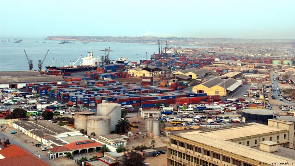 Angola assina acordo para compra de navios-patrulha do Brasil – DW – 16 ...