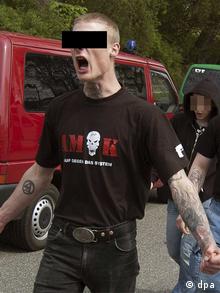 Raids on neo-Nazi group ′White Wolves Terrorcrew′ | News | DW | 16.03.2016