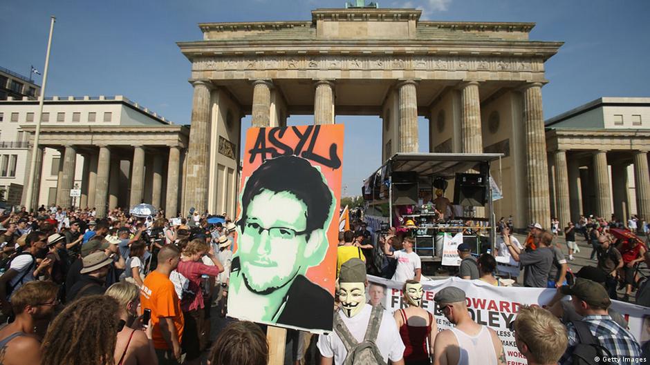 Germans protest US surveillance – DW – 07/27/2013