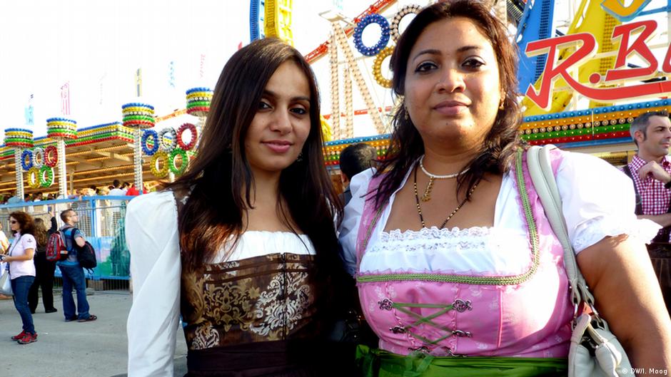 The world toasts Oktoberfest – DW – 10/02/2013