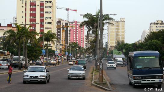 Maputo: Novo sistema de transporte público só chega em 2026 – DW – 13 ...