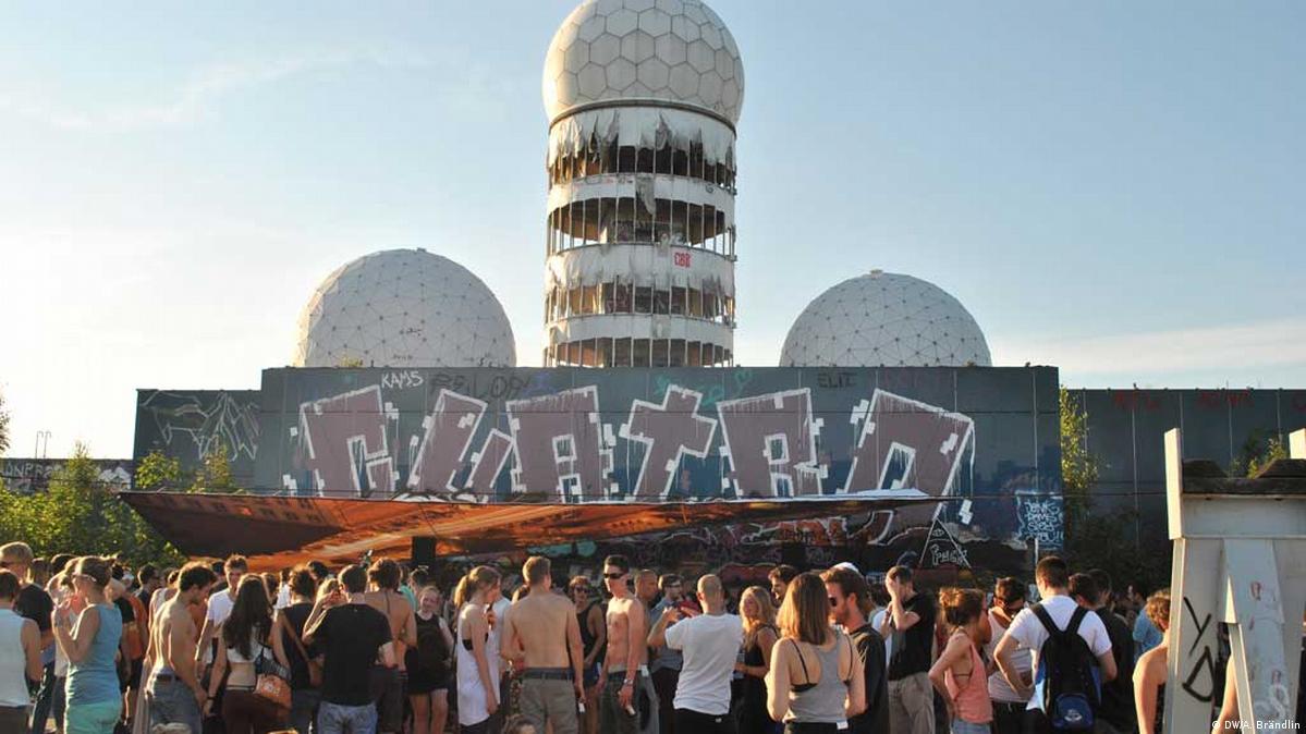 US spy games in Berlin go back to Cold War – DW – 10/24/2013