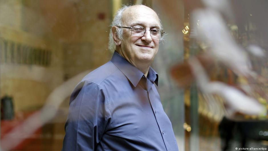 Interview - Petros Markaris: "The Greeks are to blame." – DW – 08/12/2017