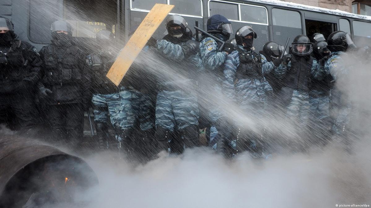 Maidan protests continue – DW – 12/11/2013