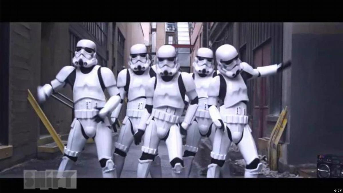 Exit: Dancing Stormtroopers – DW – 03/12/2014