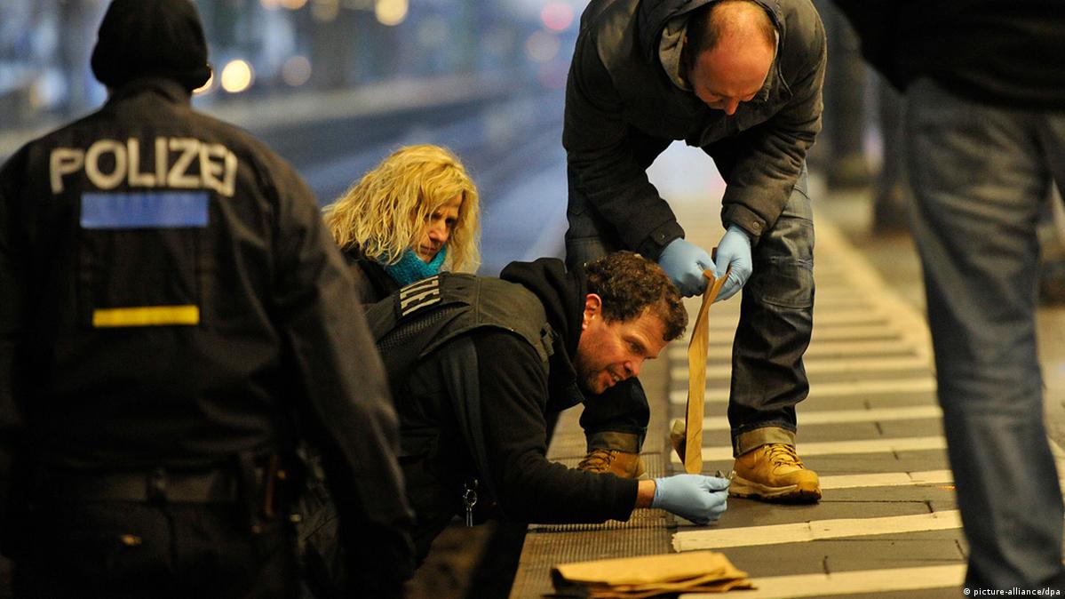 Life sentence in Bonn train station bomb plot – DW – 04/03/2017