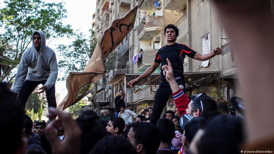 Reporter killed in Egypt clashes – DW – 03/28/2014